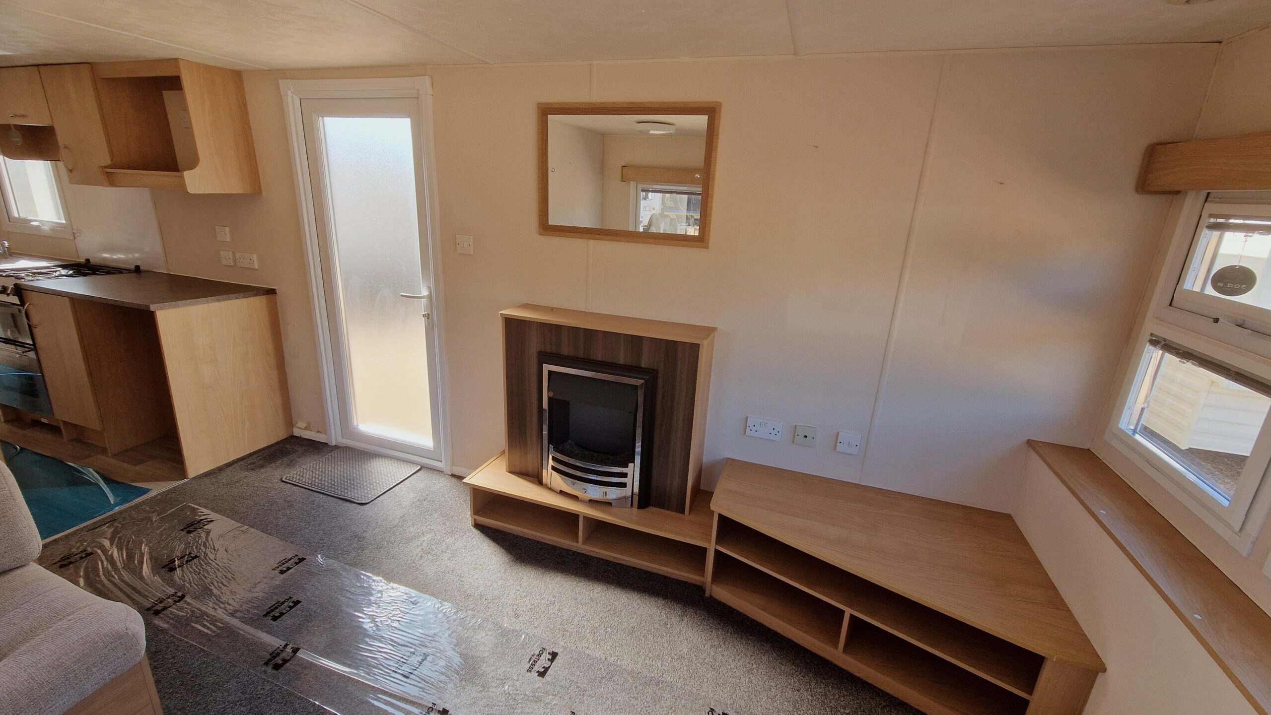 Delta Florida 10ft Double Glazed, Central Heated Static Caravan