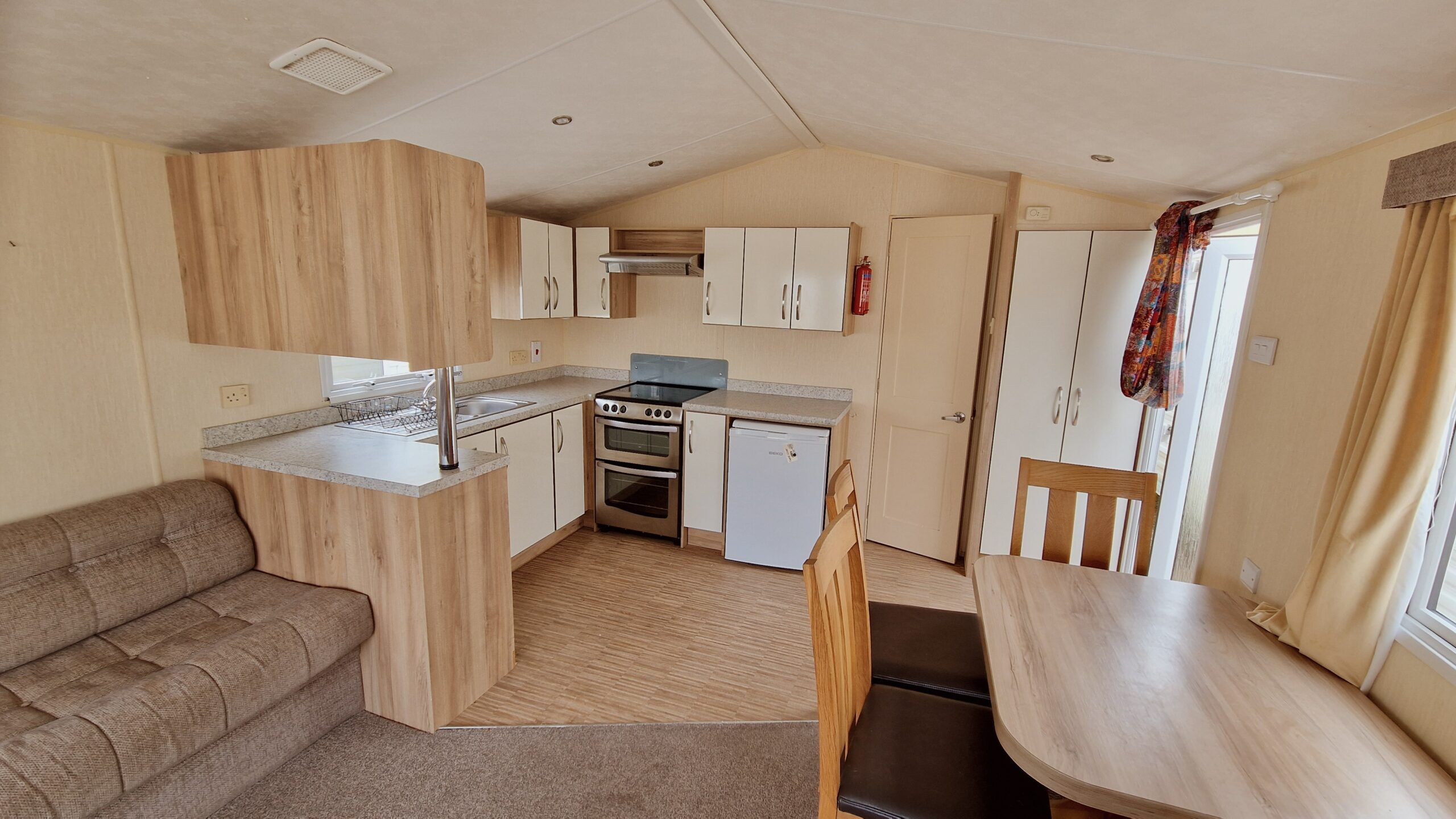 Willerby Rio 32x12ft 2 Bed Static Caravan All Electric