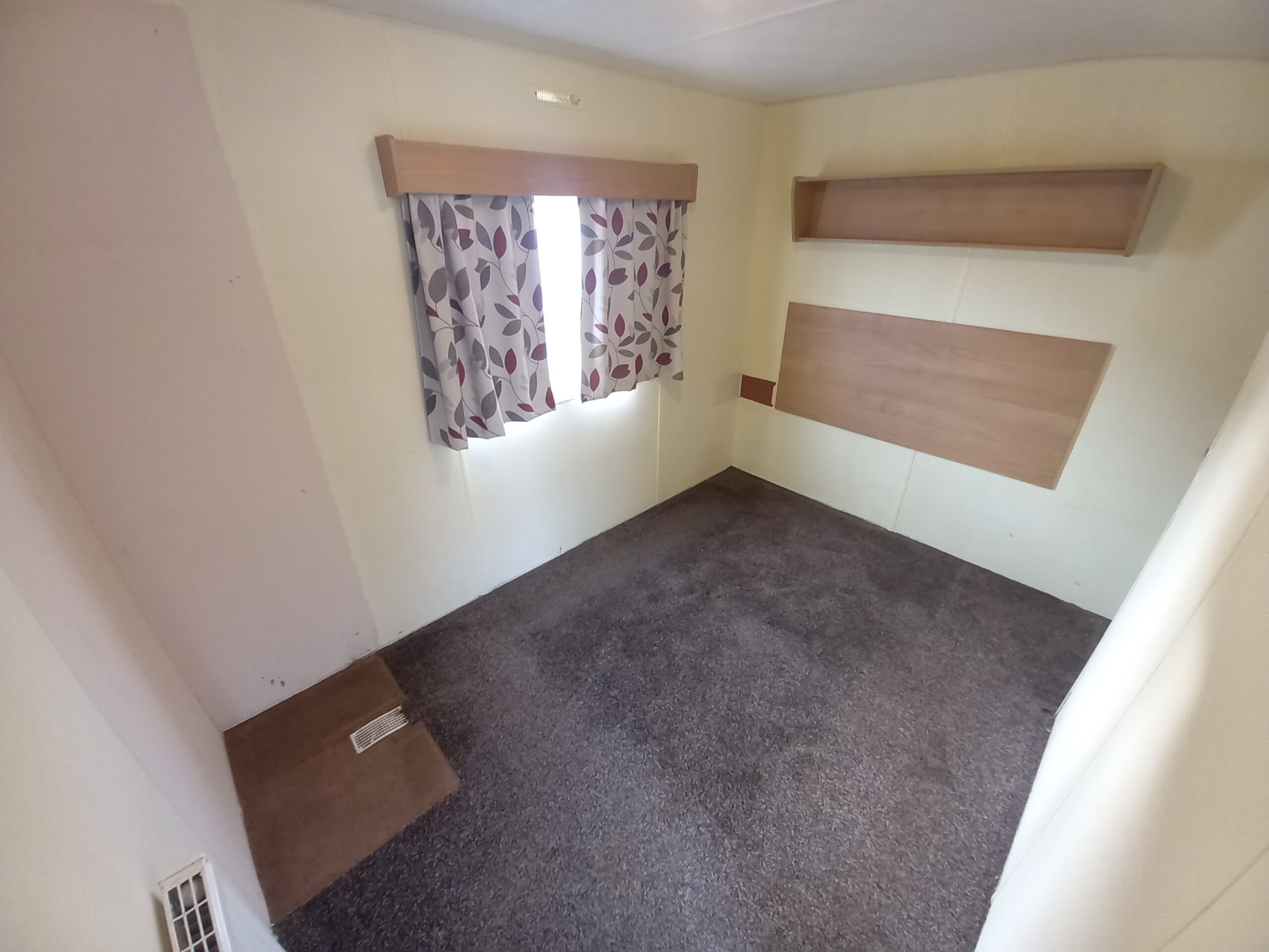 Delta Florida 10ft Double Glazed, Central Heated Static Caravan